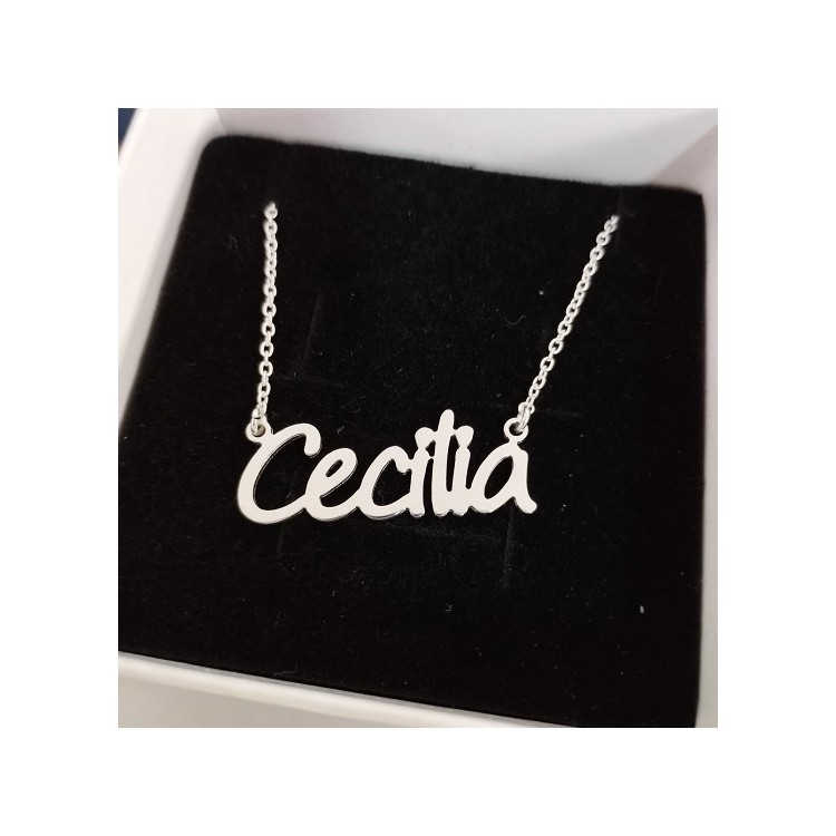 Collares con nombres en plata de ley